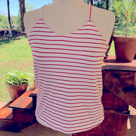 Universal Thread | Tops | Universal Threads Tank Top Can Fit Xsm Guc ...